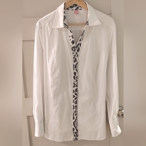 Basler | Tops | Basler Crisp White Cotton Button Down Shirt Animal ...